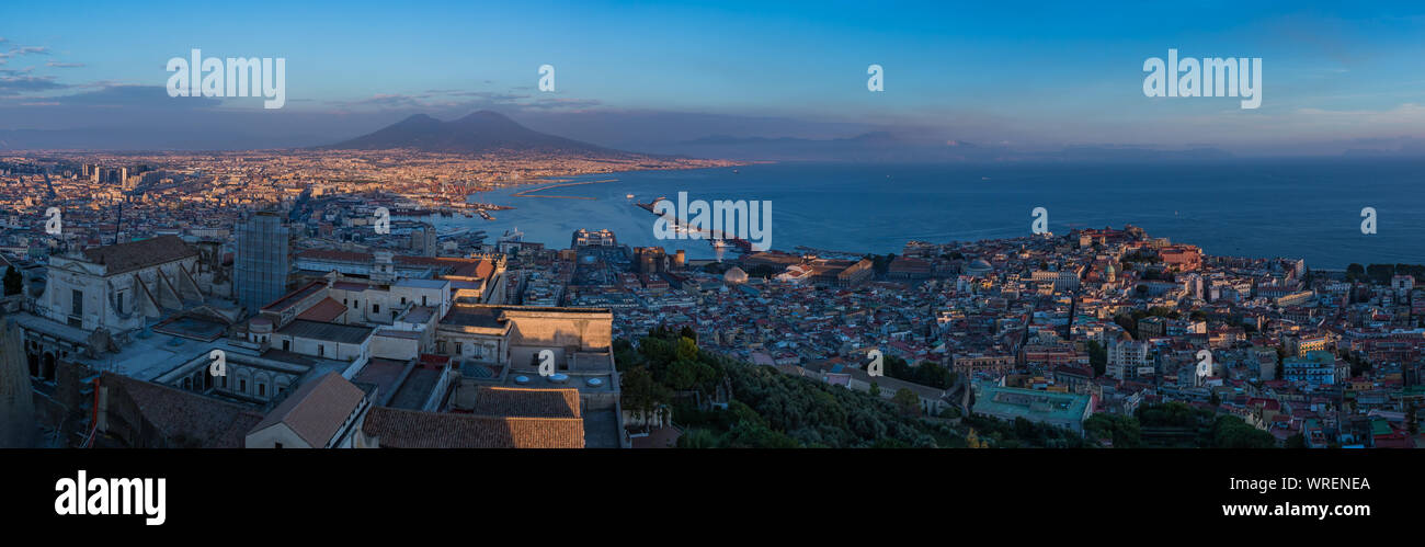 A panorama of Naples featuring Mount Vesuvius in the distance Stock ...