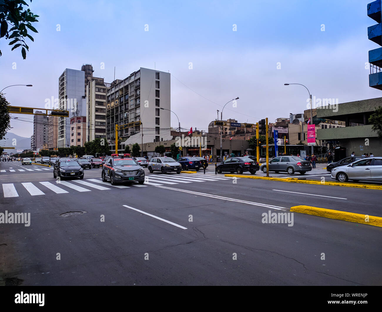 Avenida tacna lima hi-res stock photography and images - Alamy