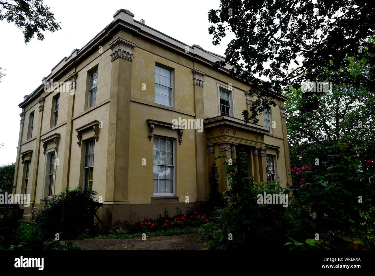 Elizabeth gaskell home hi-res stock photography and images - Alamy
