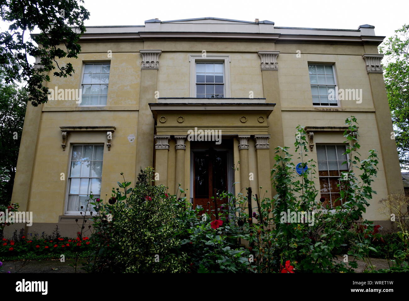 Mary barton elizabeth gaskell hi-res stock photography and images - Alamy