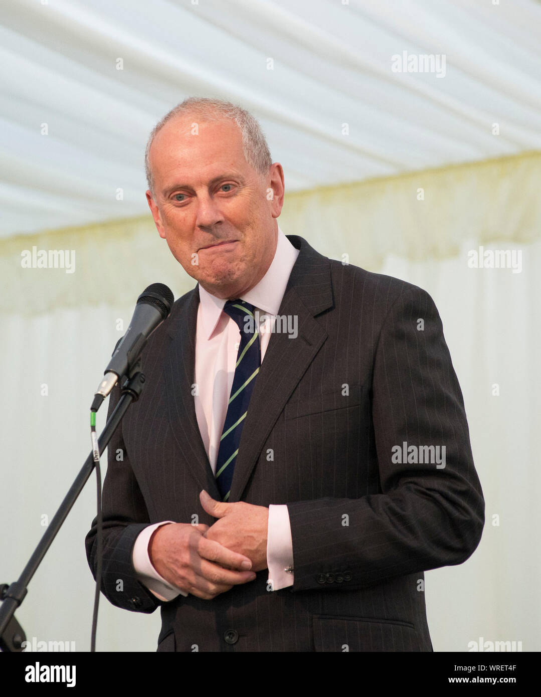 Giles brandreth hi-res stock photography and images - Alamy