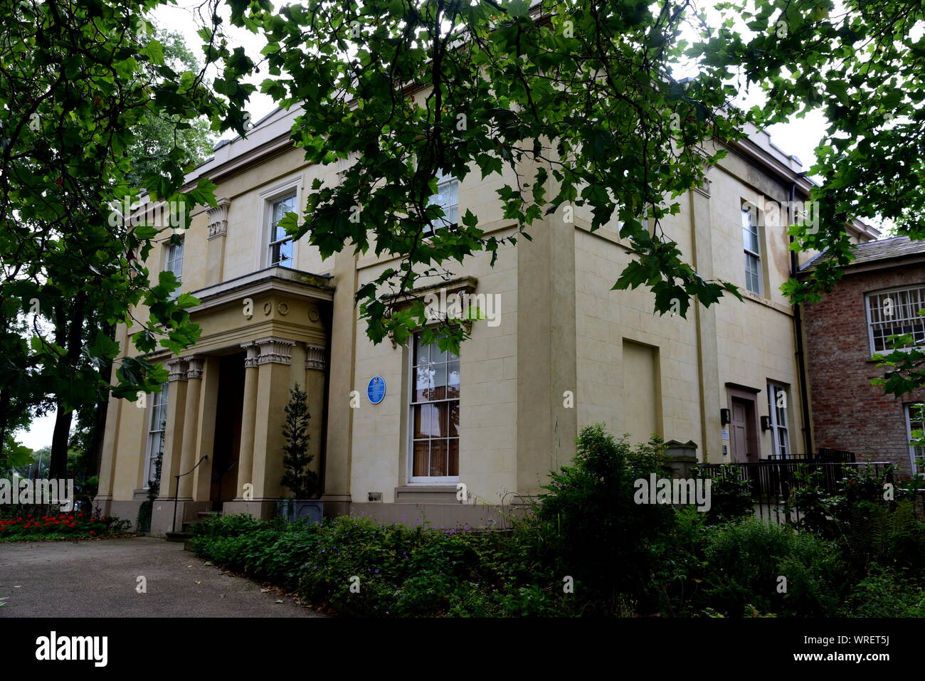 Mary barton elizabeth gaskell hi-res stock photography and images - Alamy