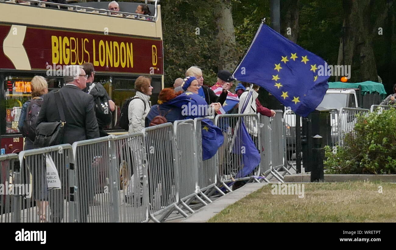 The eu support hi-res stock photography and images - Alamy