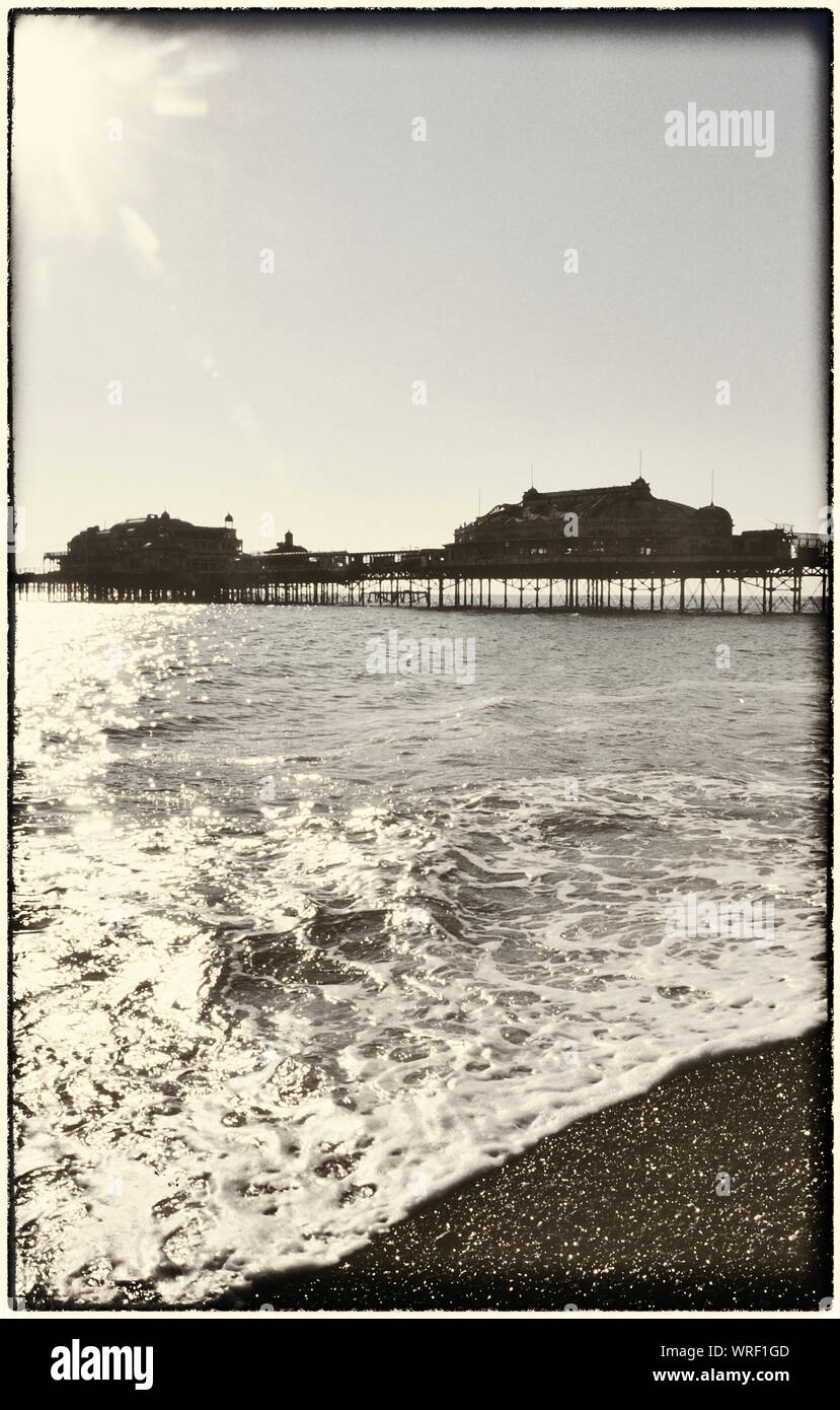 West pier, brighton, before fire hi-res stock photography and images ...
