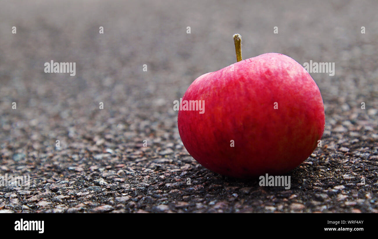 Apple fruit on ground hi-res stock photography and images - Alamy
