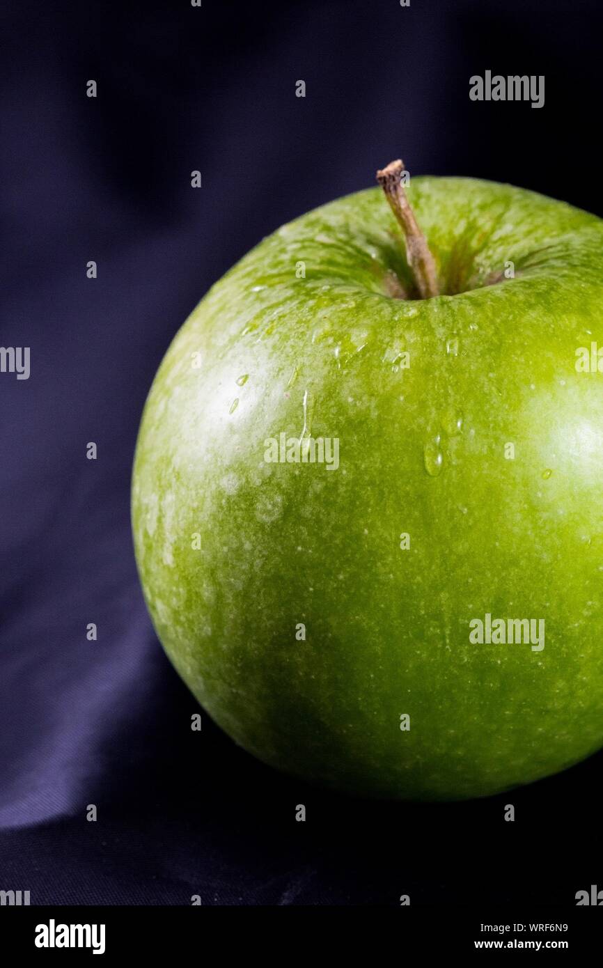 Black Background Green Apple High Resolution Stock Photography and ...