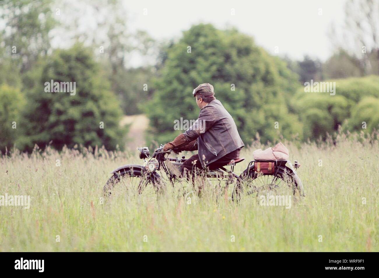 Old man with adults hi-res stock photography and images - Alamy