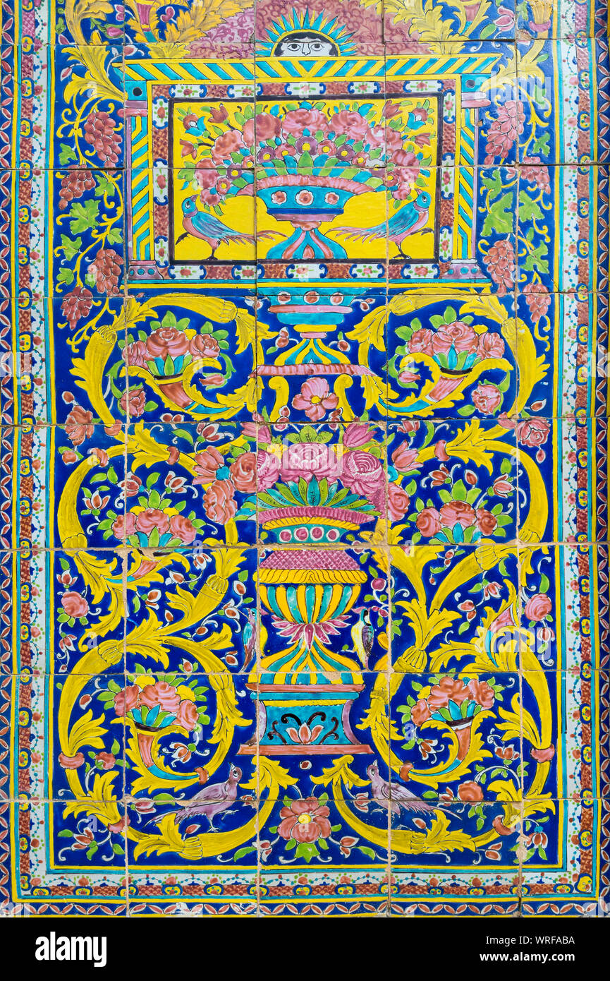 Safavid dynasty tiles hi-res stock photography and images - Alamy