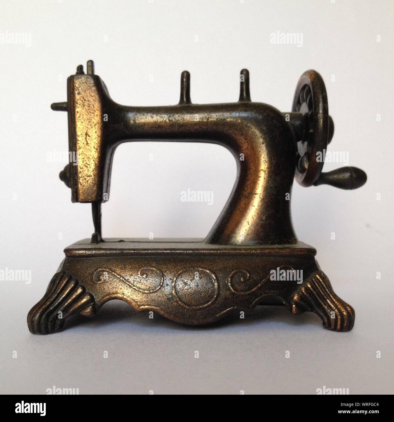 Still life antique sewing machine hi-res stock photography and images ...