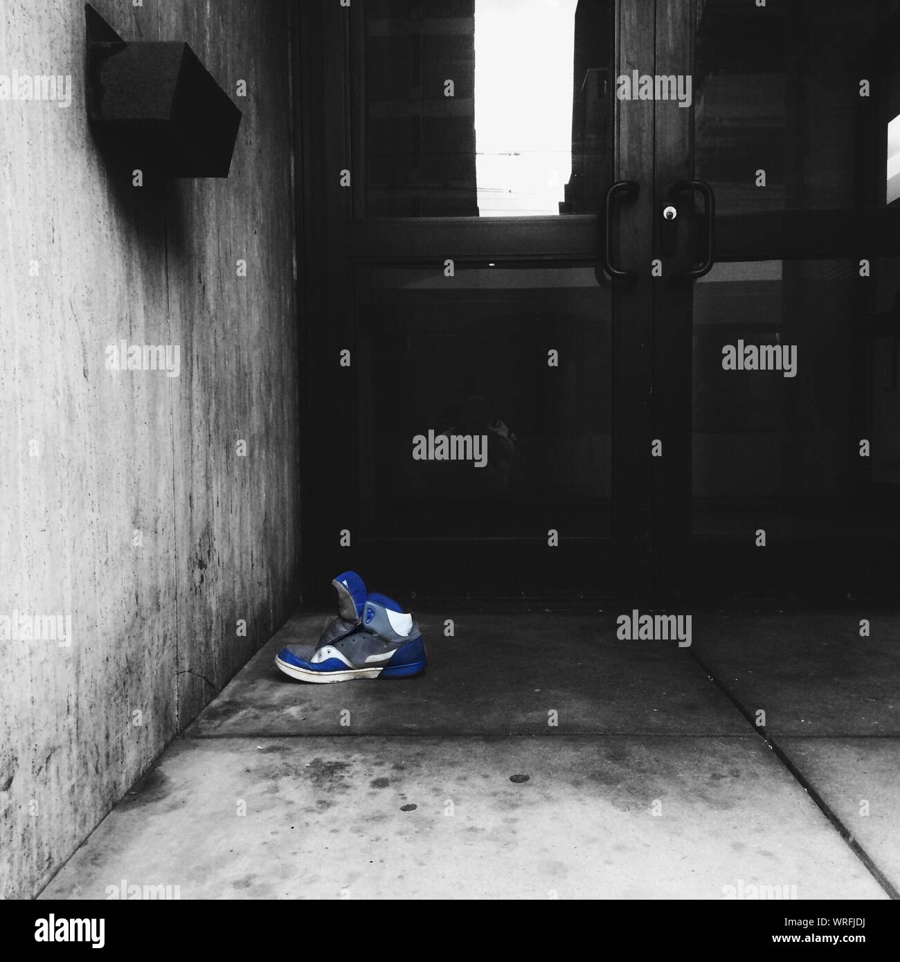 Empty Shoe High Resolution Stock Photography and Images - Alamy