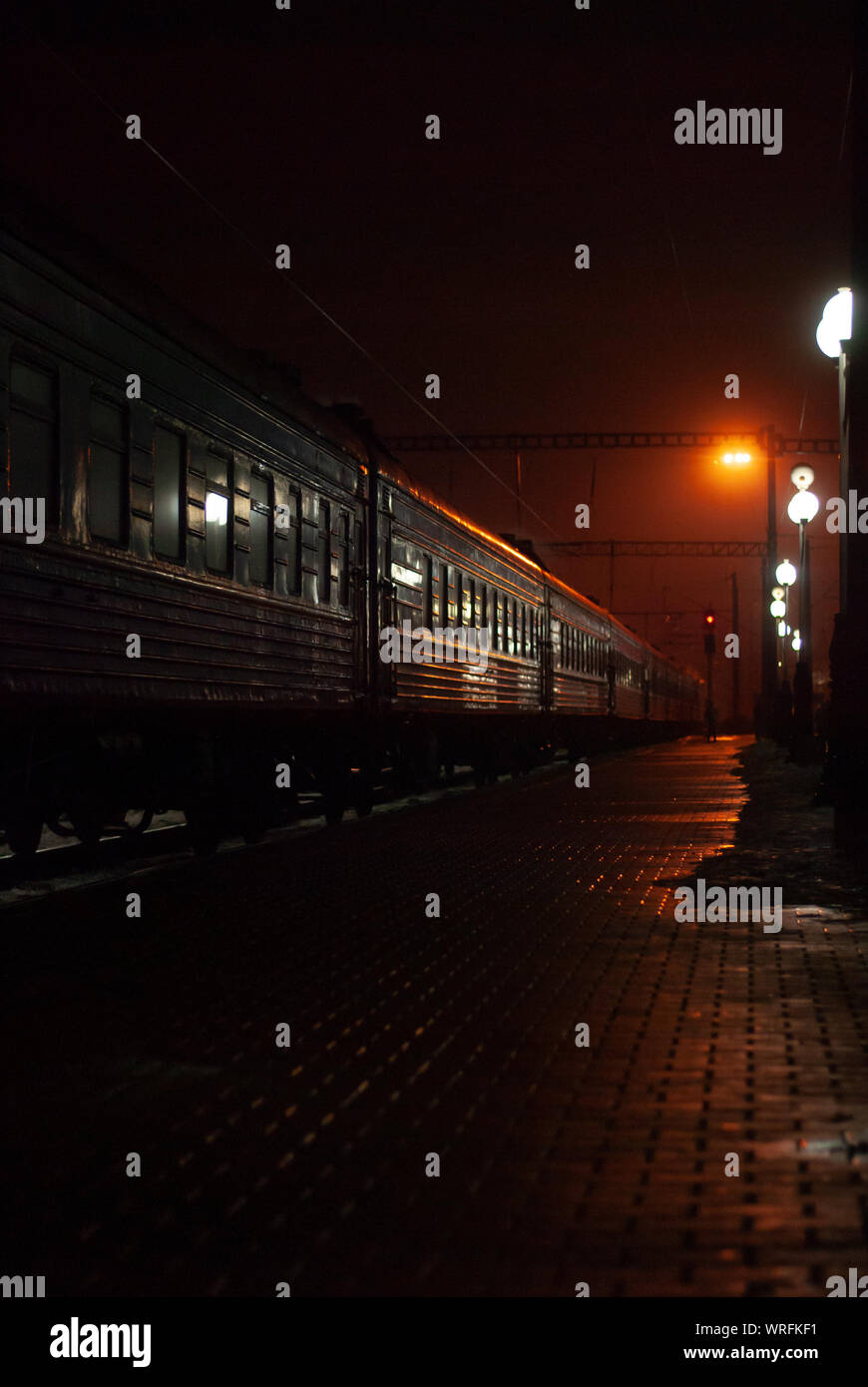 Dark train station hi-res stock photography and images - Alamy