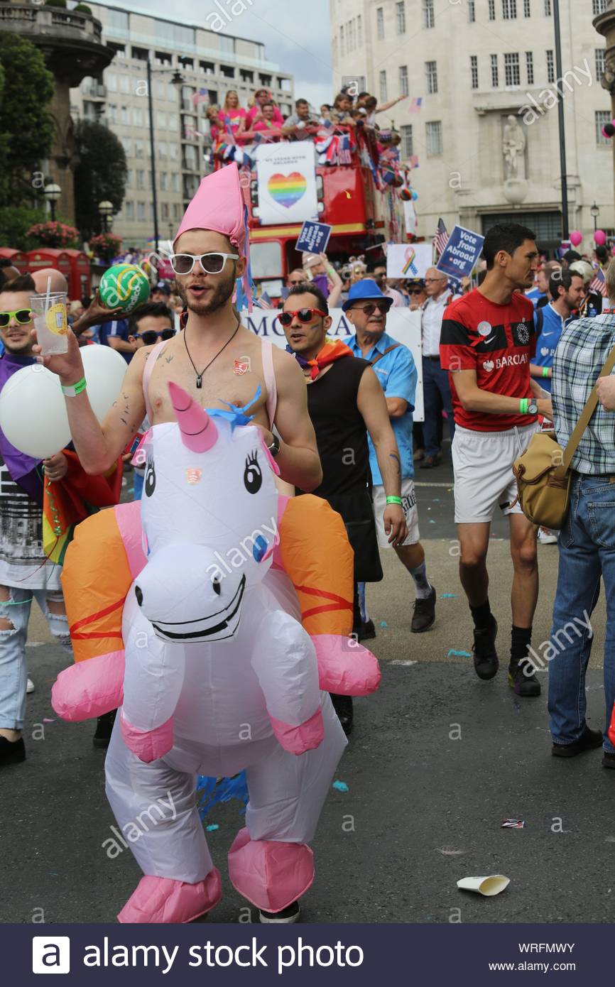 Participants in the London Pride festival begin the parade Stock Photo ...