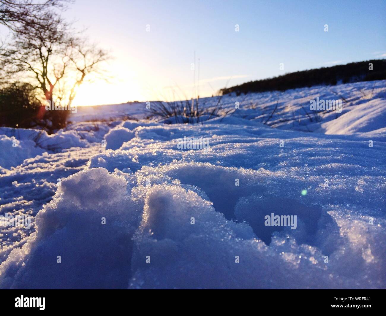 Deep snow sunny day hi-res stock photography and images - Alamy