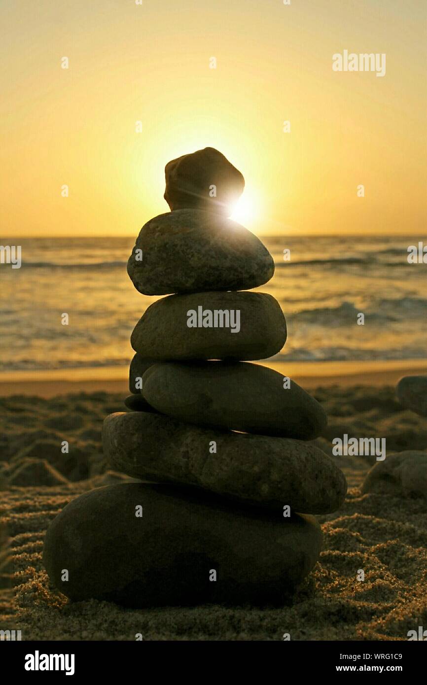 Pebbles beach sunset hi-res stock photography and images - Alamy