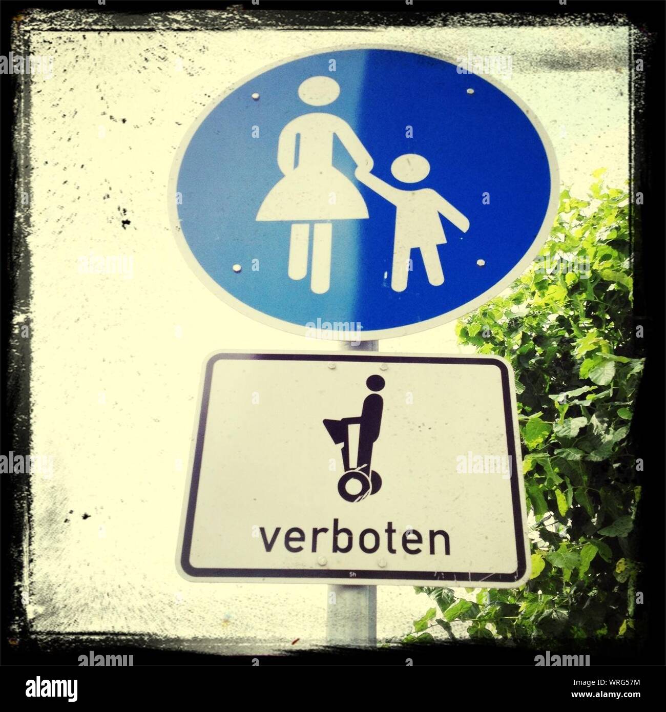 Signs on pole hi-res stock photography and images - Alamy