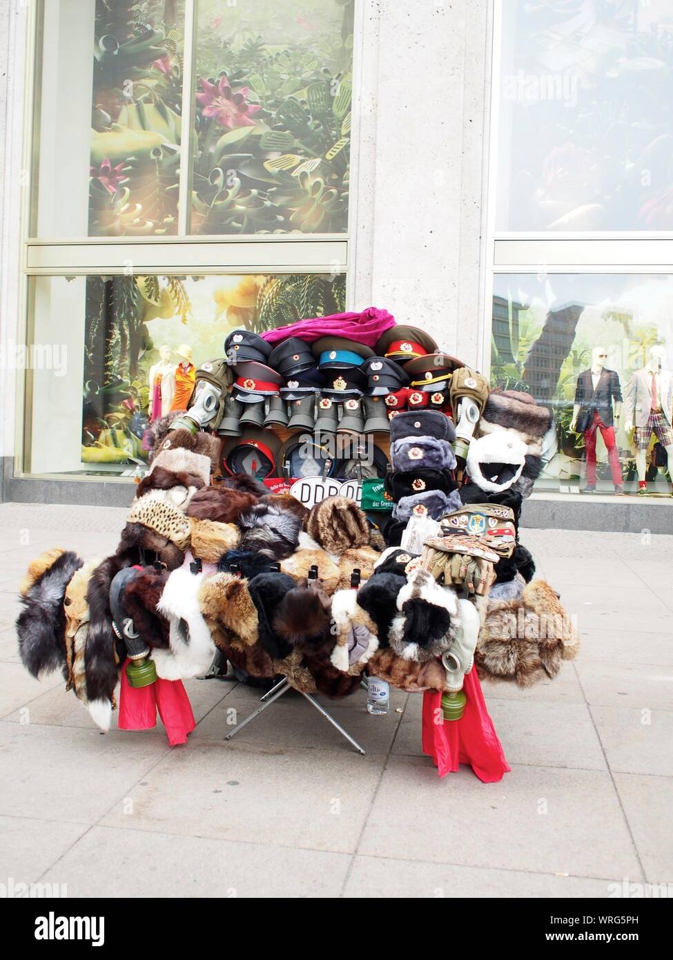 Market Stall Selling Hats Stock Photos & Market Stall Selling Hats ...