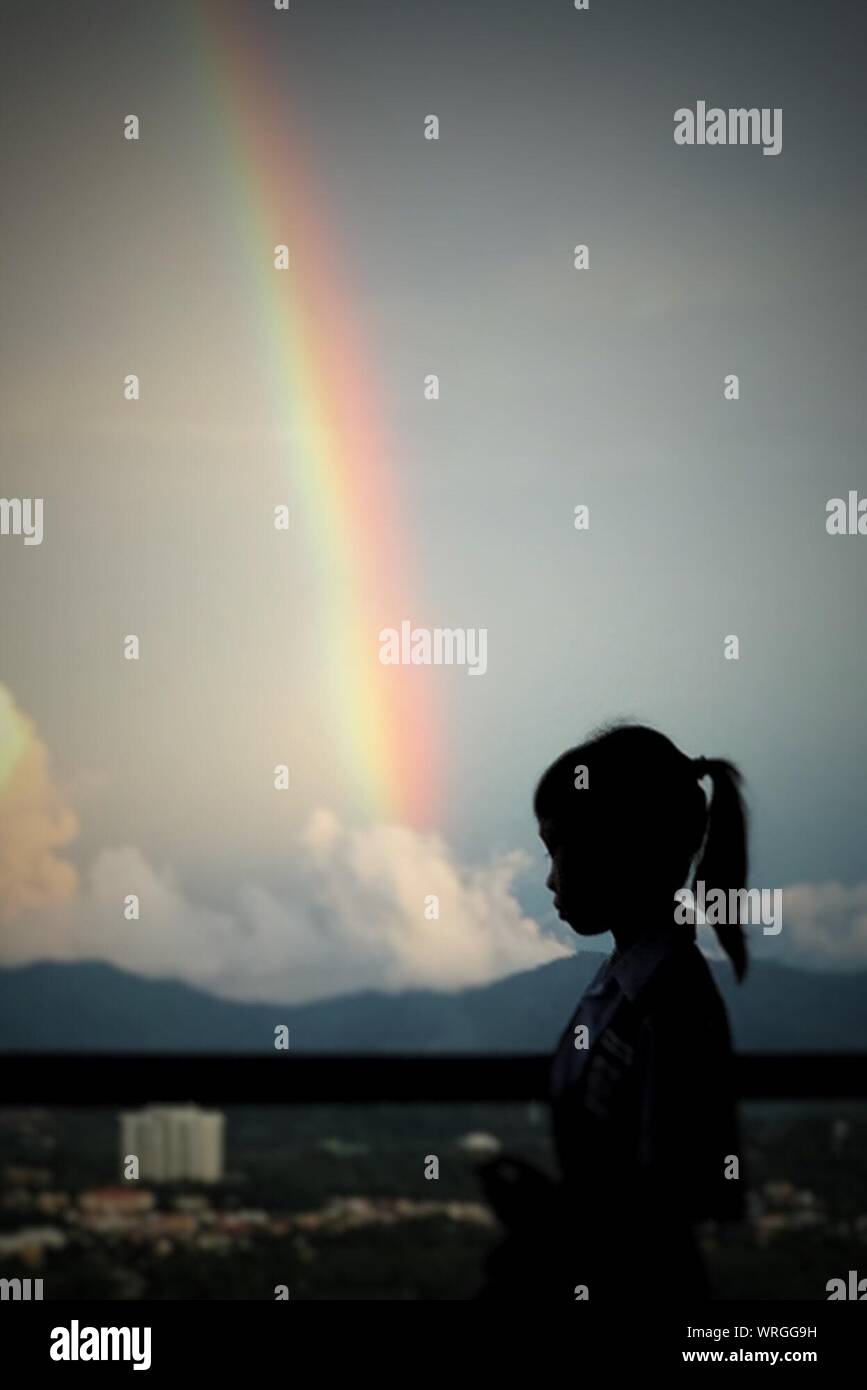 Rainbow girls hi-res stock photography and images - Alamy