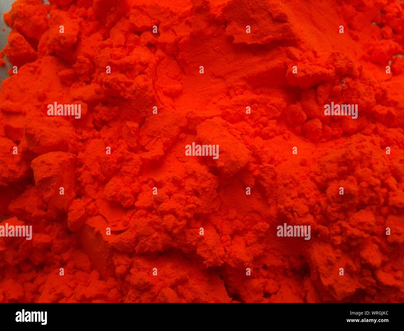 Red powder paint hi-res stock photography and images - Alamy