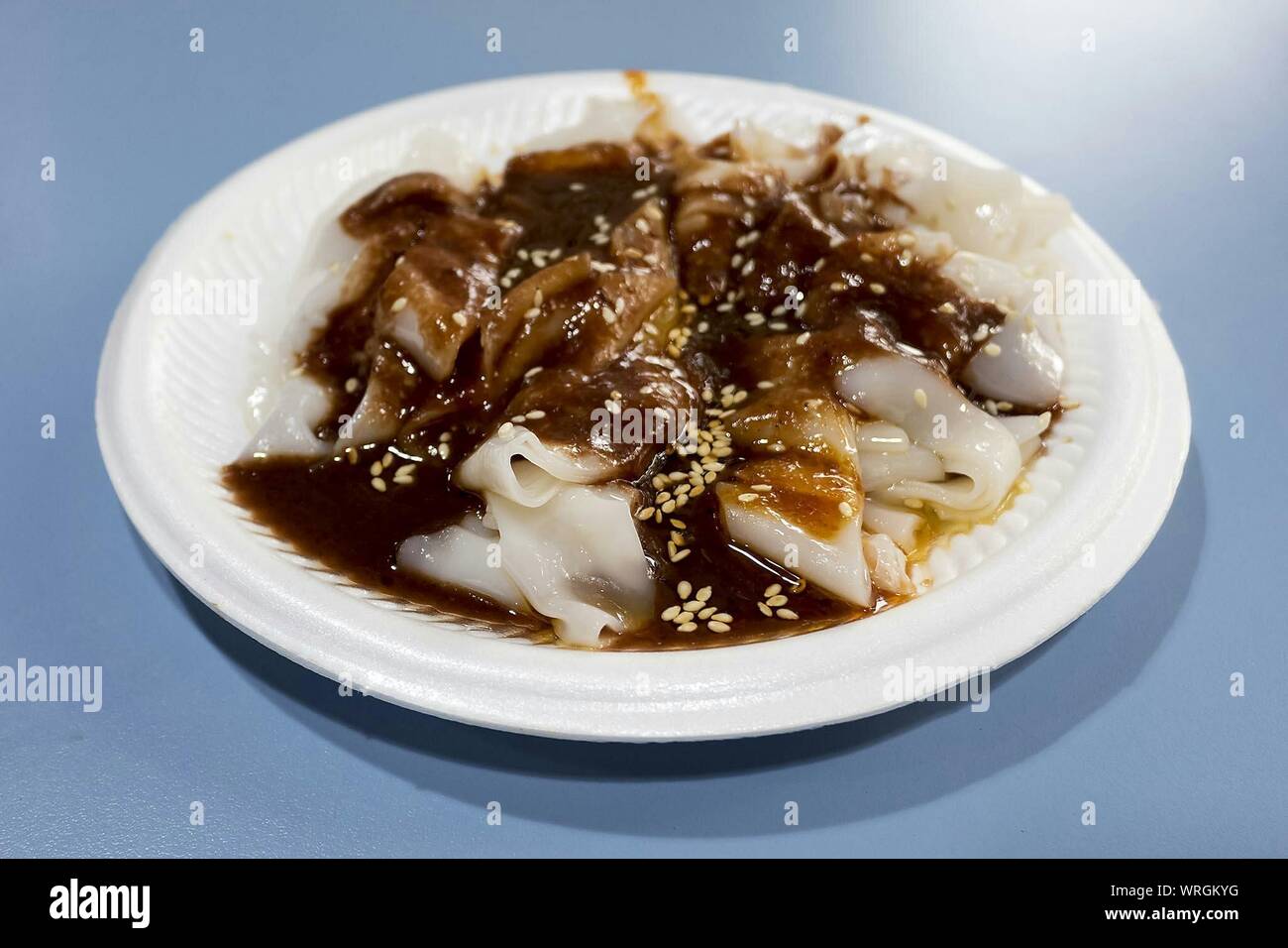 Disposable plate hi-res stock photography and images - Alamy