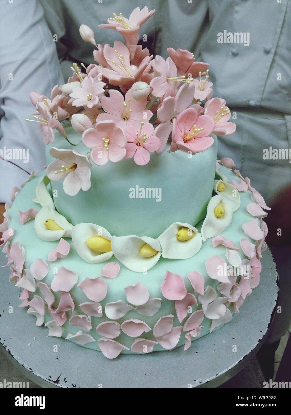 Real wedding cake hi-res stock photography and images - Alamy