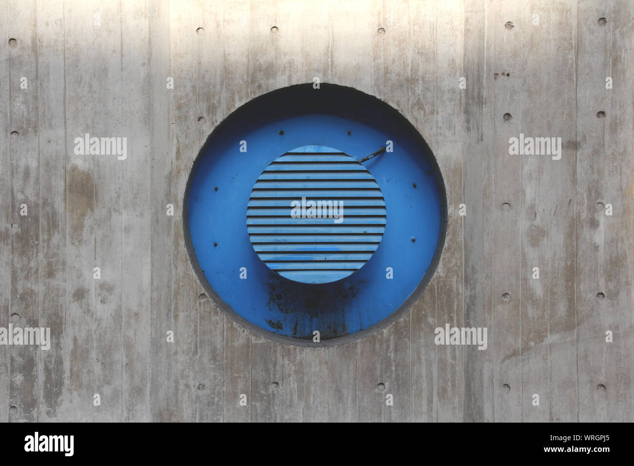 Blue circular hi-res stock photography and images - Alamy