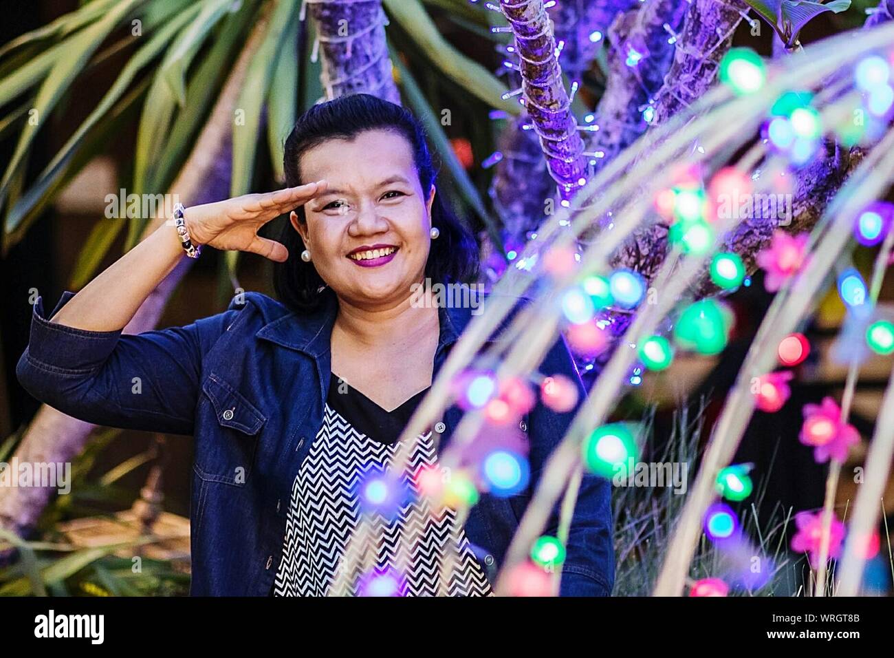 Woman saluting hi-res stock photography and images - Alamy