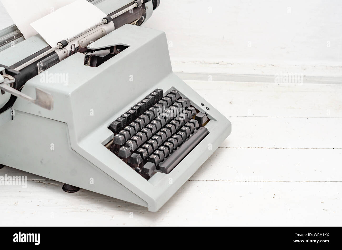 Keyboard of an old mechanical typewriter, close-up Stock Photo - Alamy
