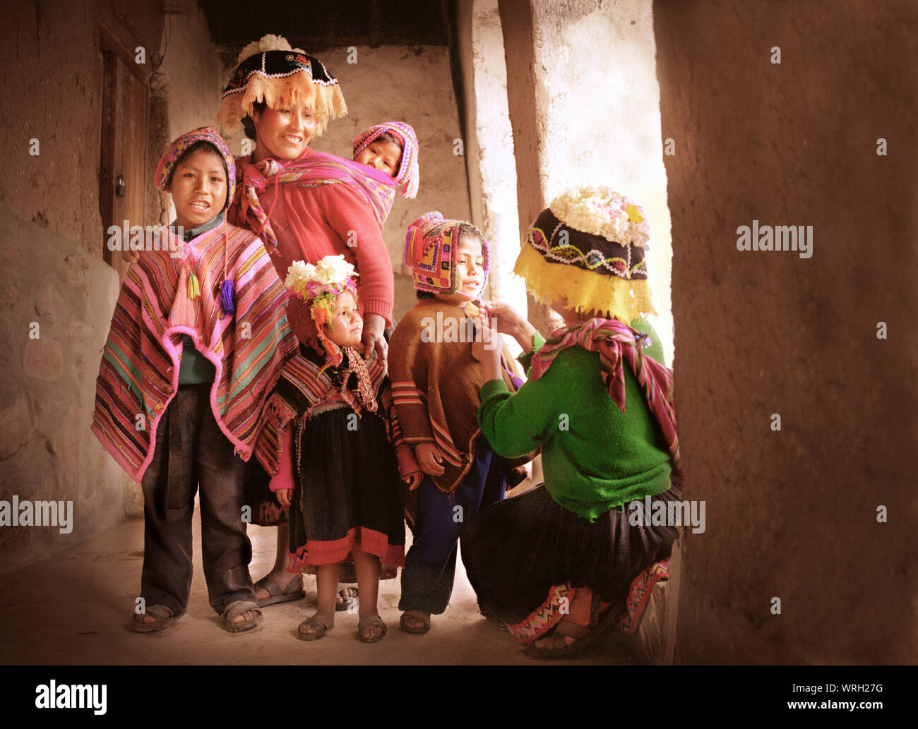 Children international costume hi-res stock photography and images - Alamy