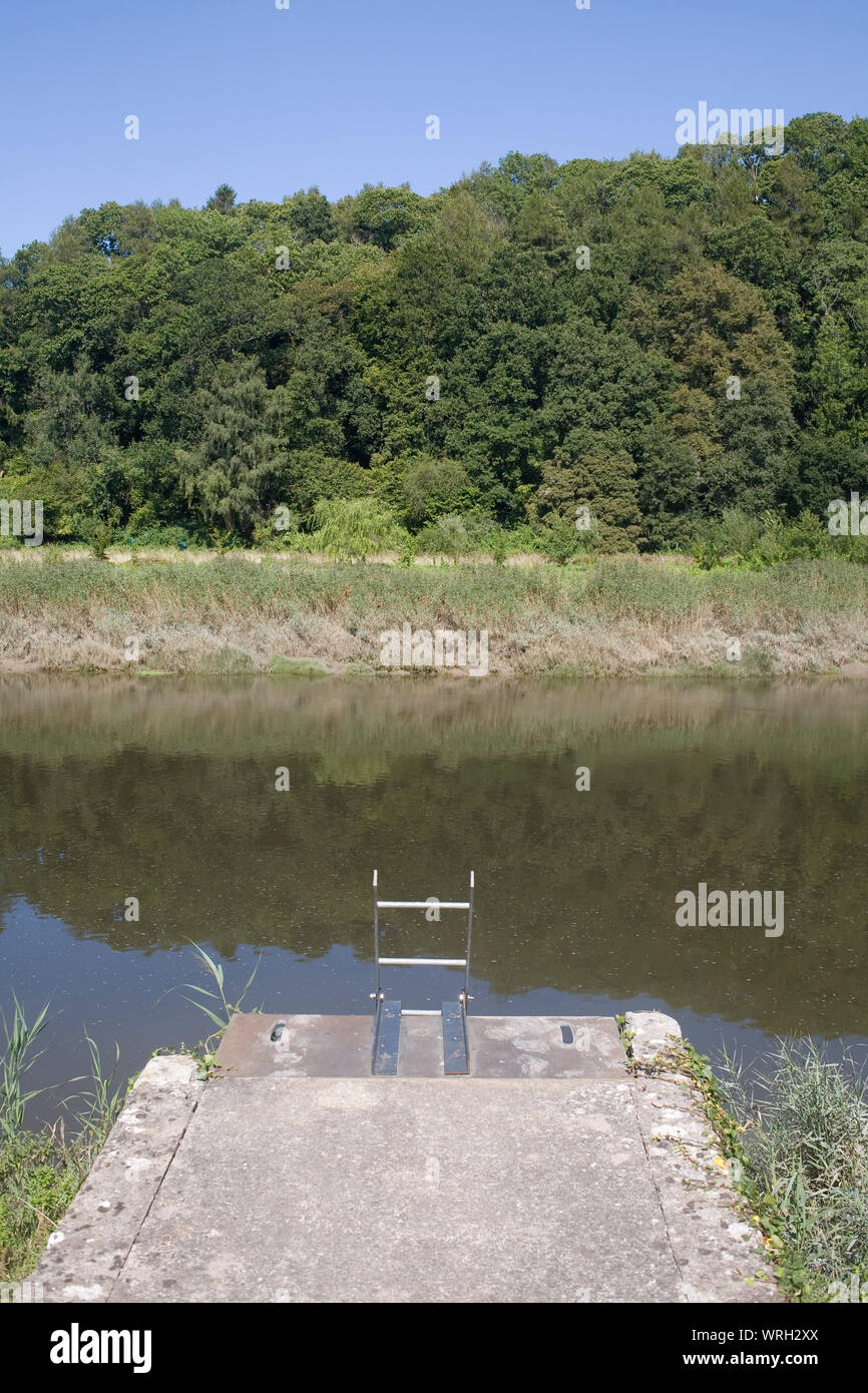 Reflection in the river wye hi-res stock photography and images - Alamy