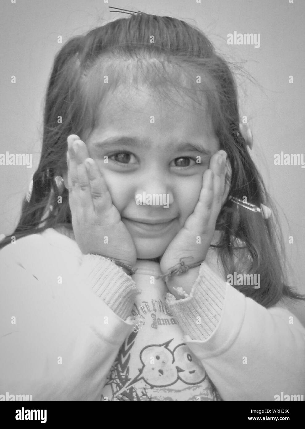 Cheeks touching hi-res stock photography and images - Alamy