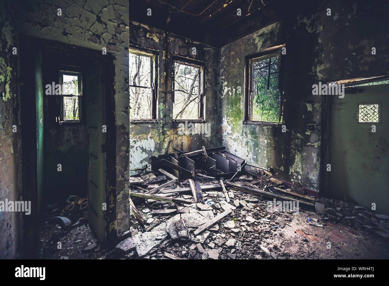 Deterioration asylum hi-res stock photography and images - Alamy