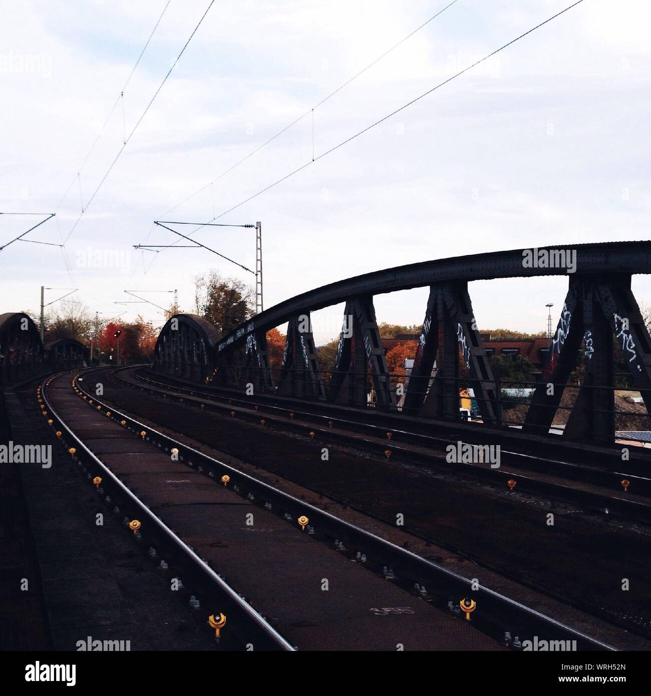 Truss railroad bridge hi-res stock photography and images - Alamy