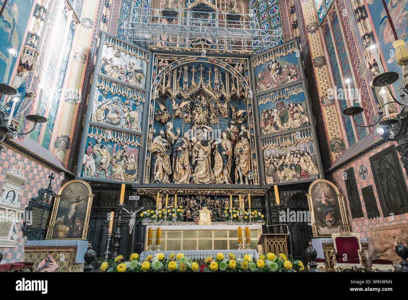 Krakow st mary’s basilica altar stoss hi-res stock photography and images - Alamy