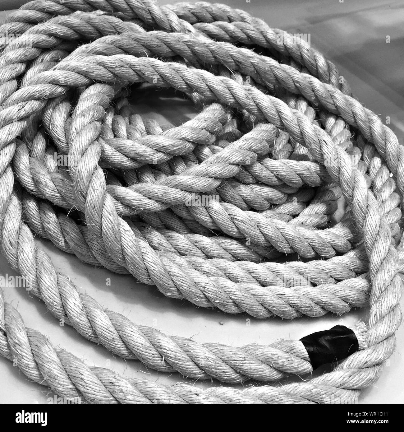 Intertwined rope hi-res stock photography and images - Alamy