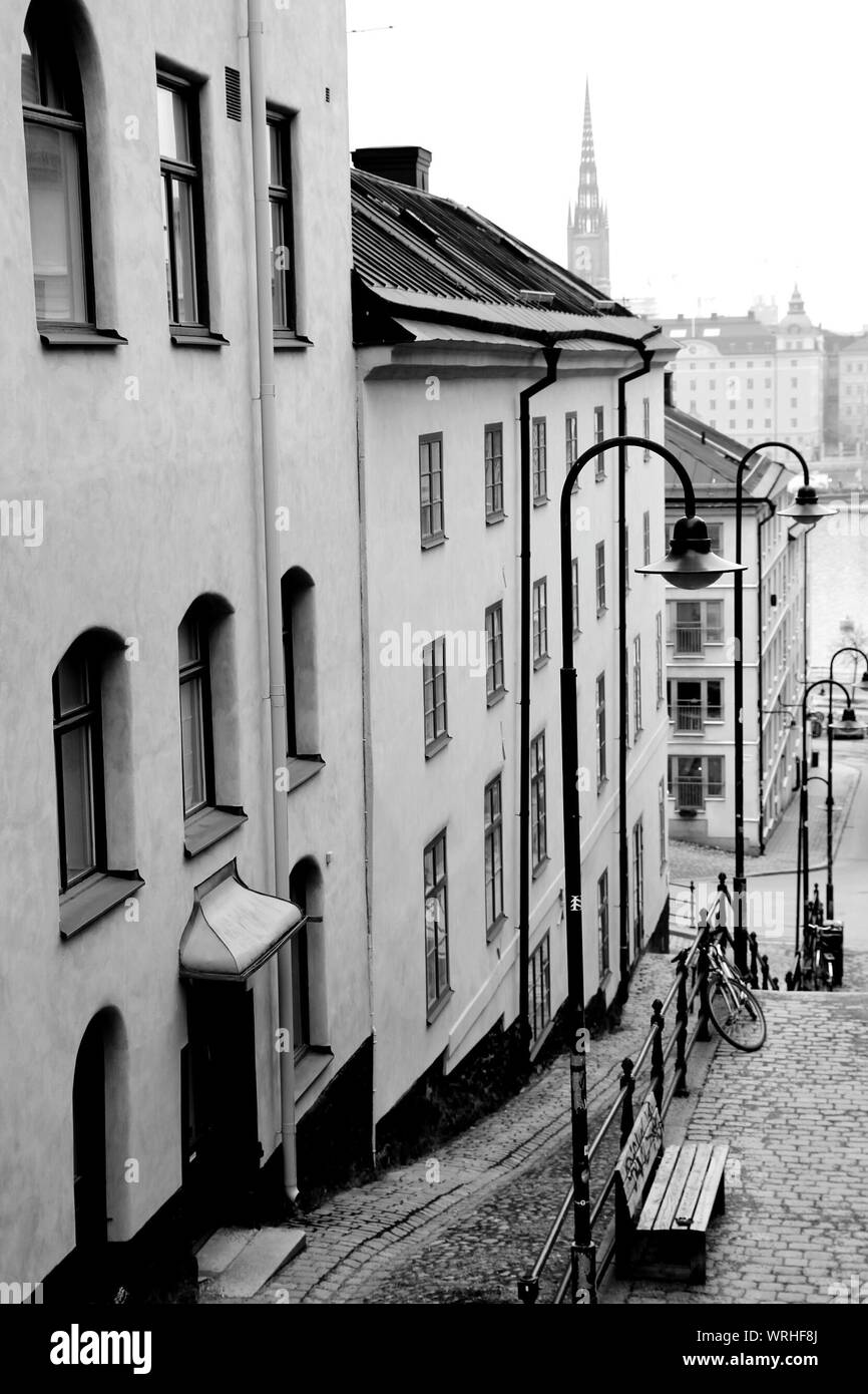 Buildings in a row hi-res stock photography and images - Alamy