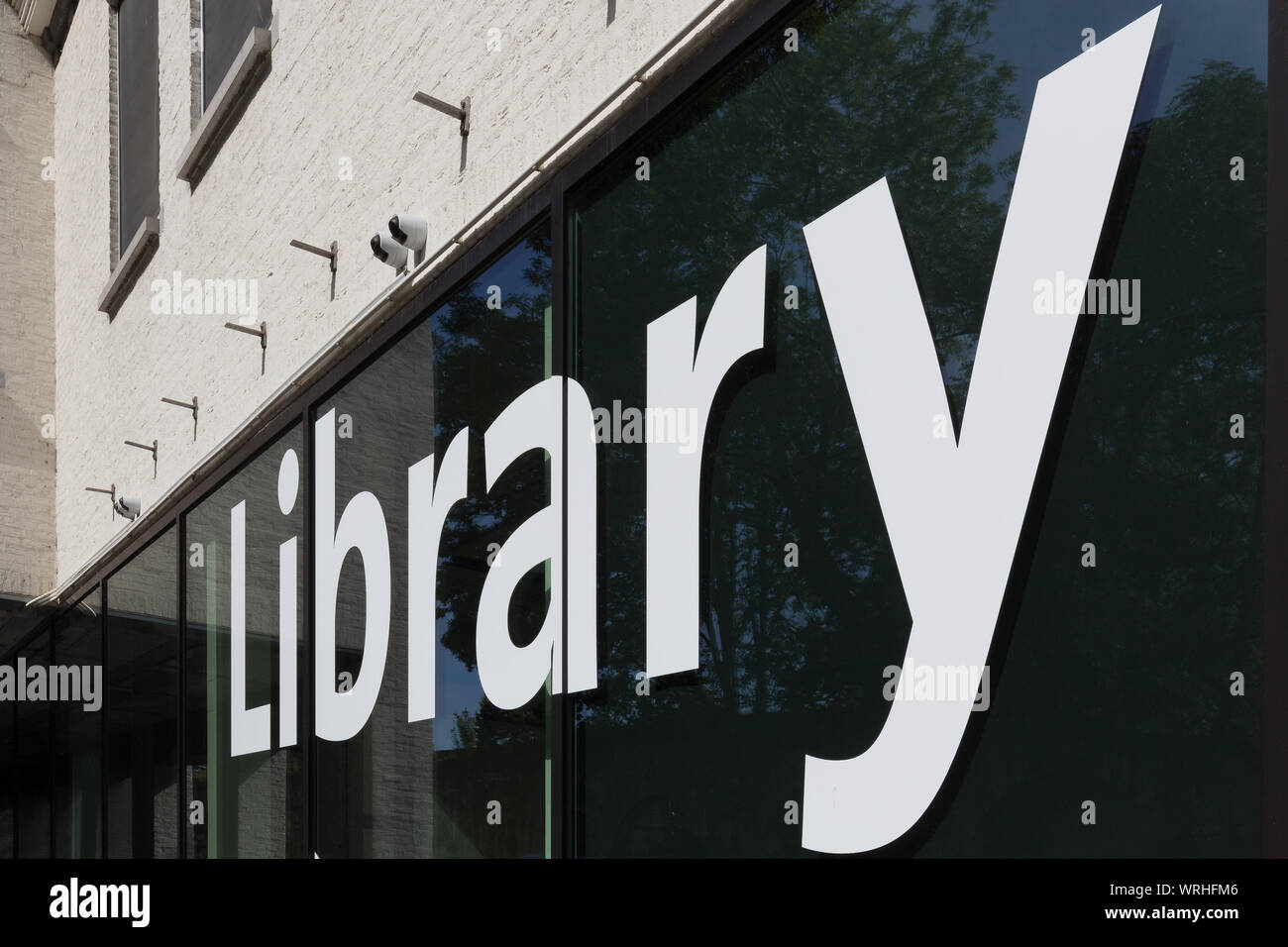 Downtown Maastricht University library for the faculties Law, Social ...