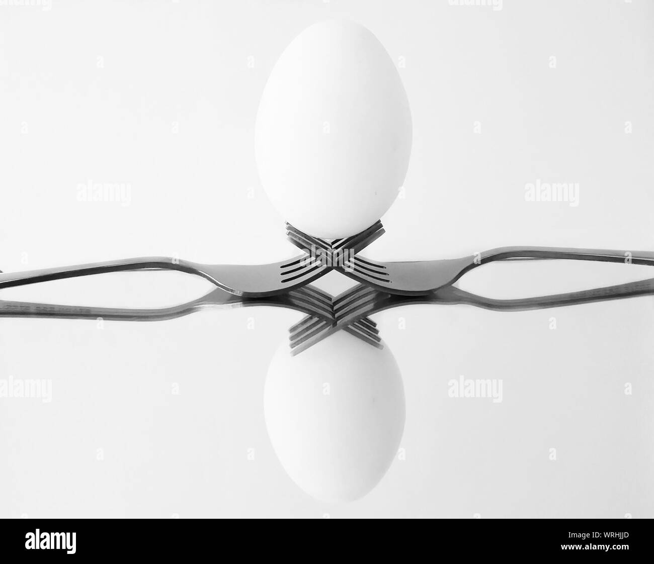 Fork and egg balancing hi-res stock photography and images - Alamy