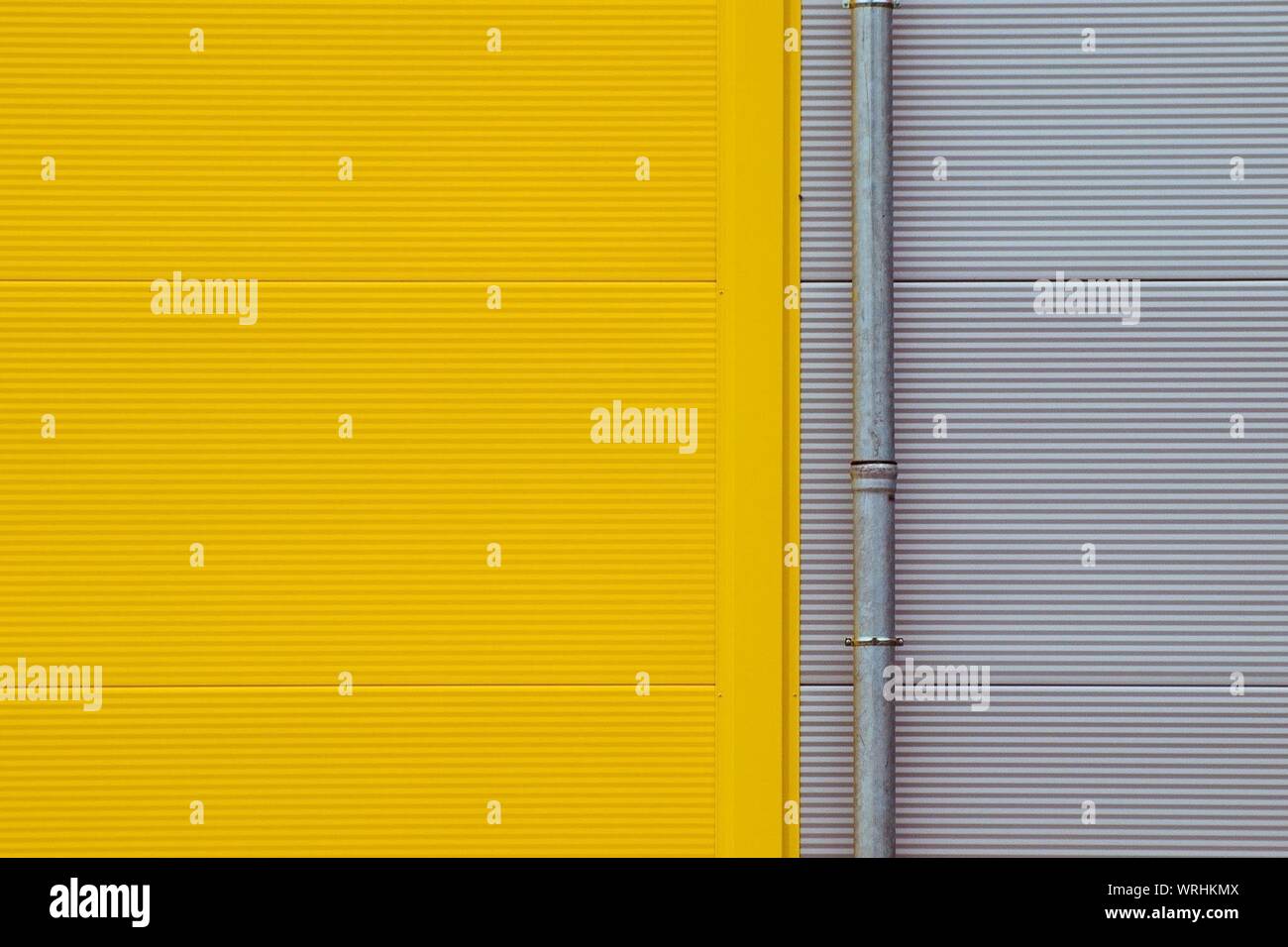 Yellow gray hi-res stock photography and images - Alamy