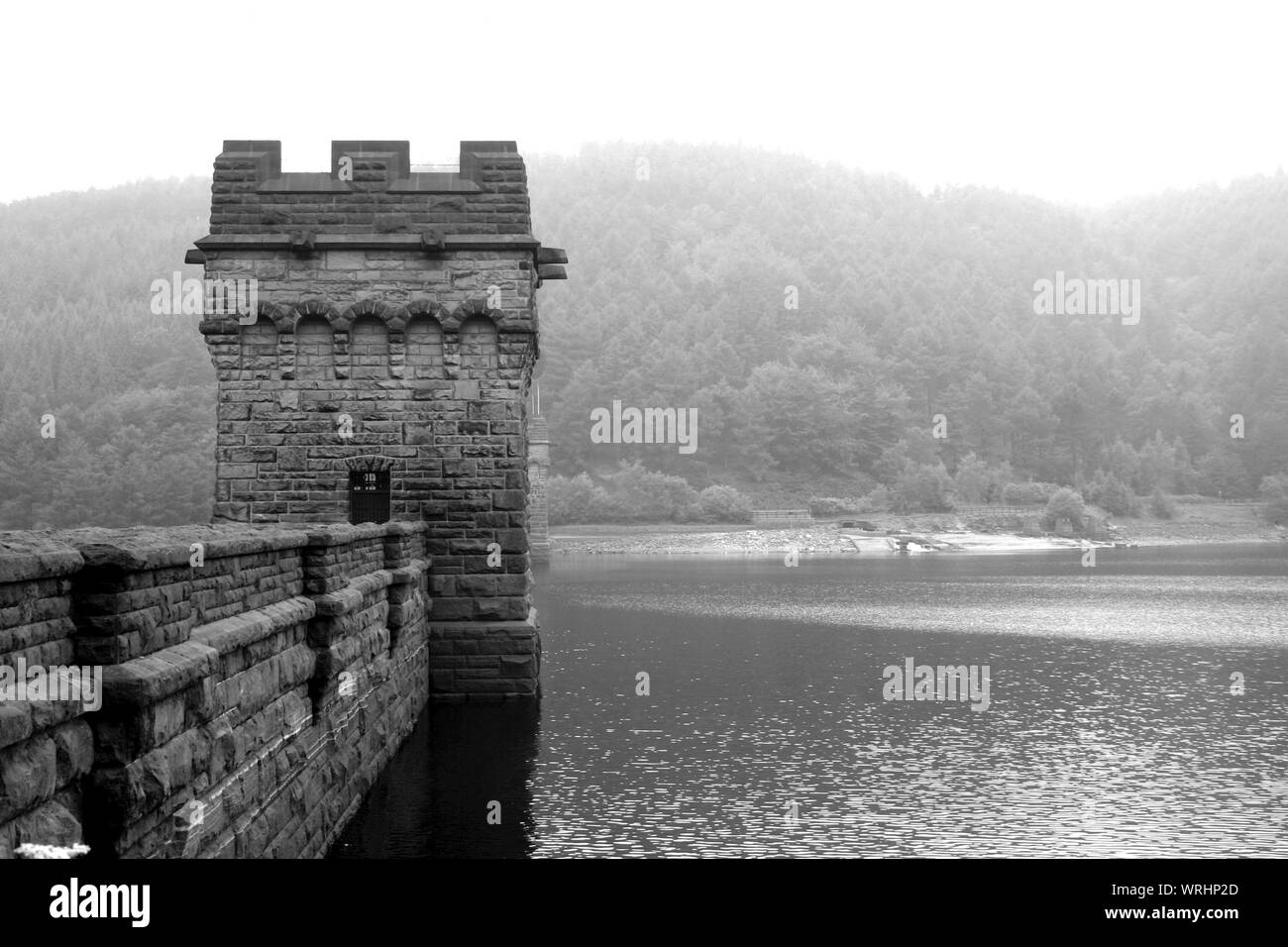 Monument dam Black and White Stock Photos & Images - Alamy
