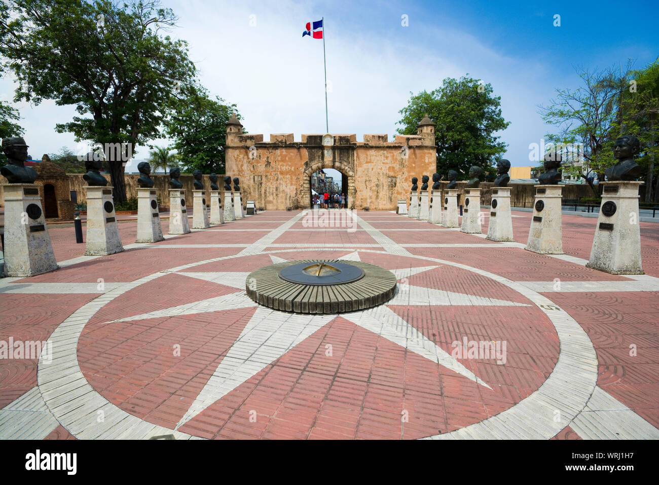 Puerta del conde hi-res stock photography and images - Alamy