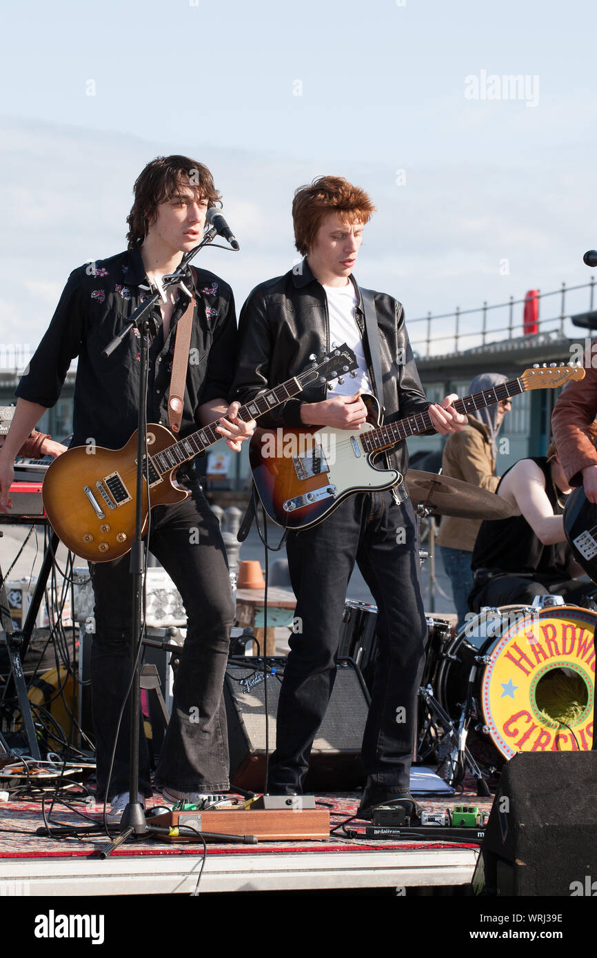 Rock band Folkestone Pier Stock Photo - Alamy