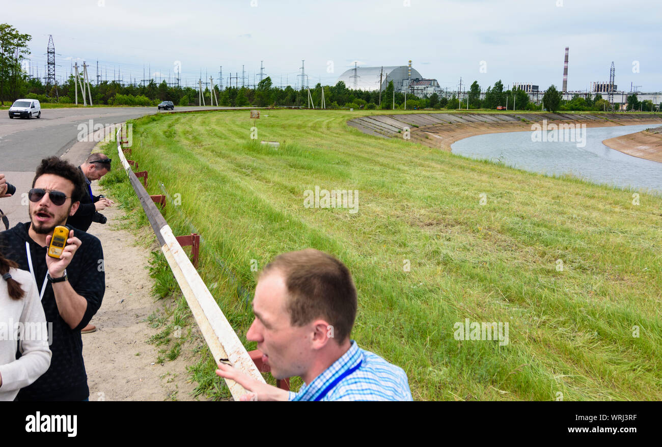 Chernobyl (Chornobyl): damaged nuclear reactor 4 with New Safe ...