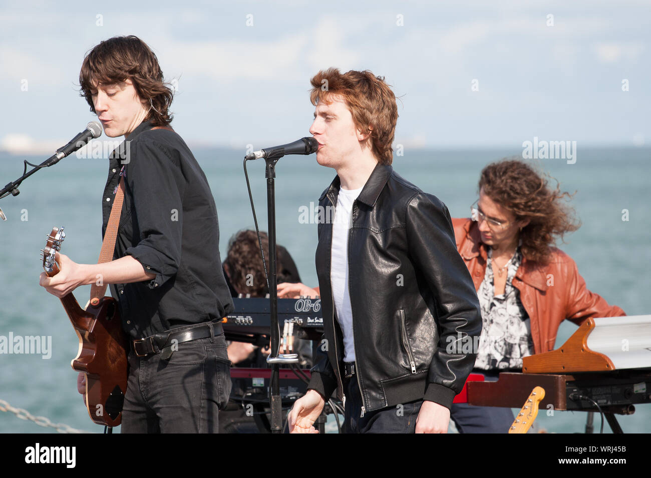 Rock band Folkestone Pier Stock Photo - Alamy