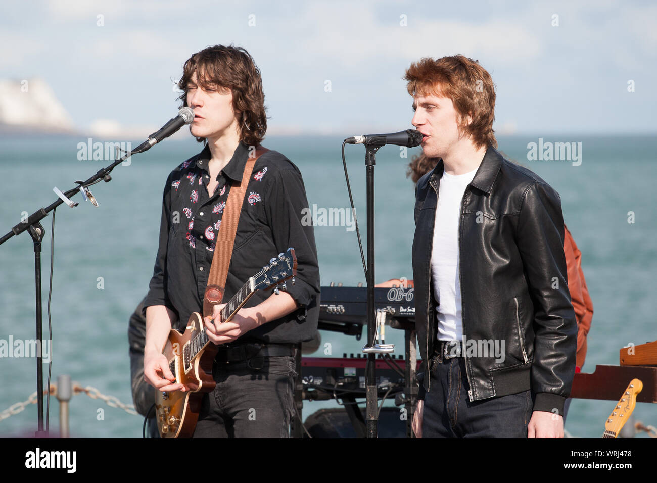 Rock band Folkestone Pier Stock Photo - Alamy