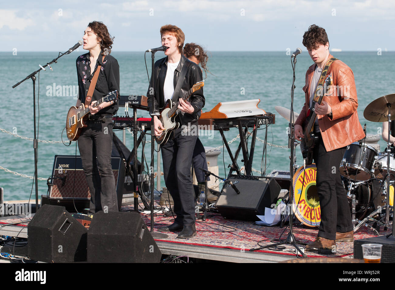 Rock band Folkestone Pier Stock Photo - Alamy