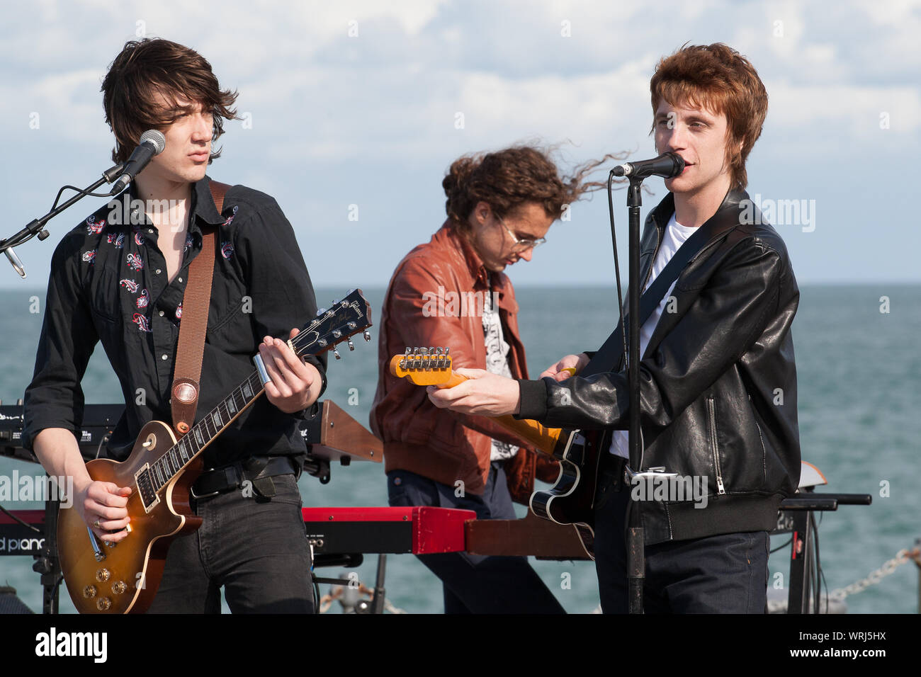 Rock band Folkestone Pier Stock Photo - Alamy