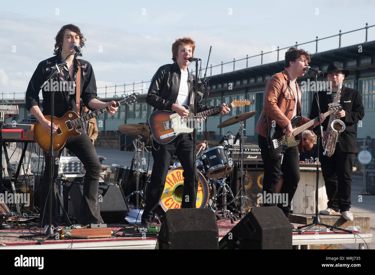 Rock band Folkestone Pier Stock Photo - Alamy