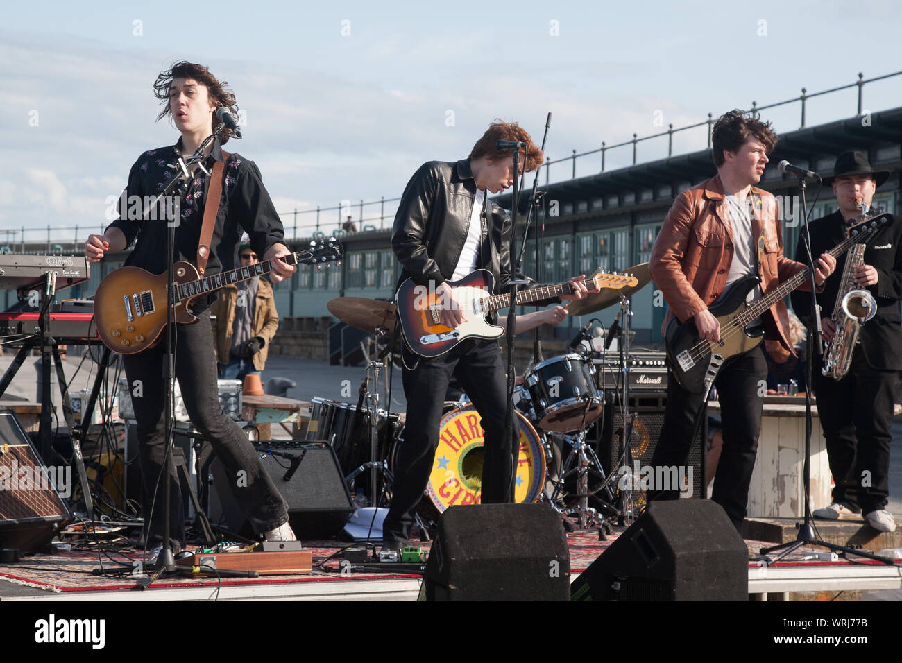 Rock band Folkestone Pier Stock Photo - Alamy
