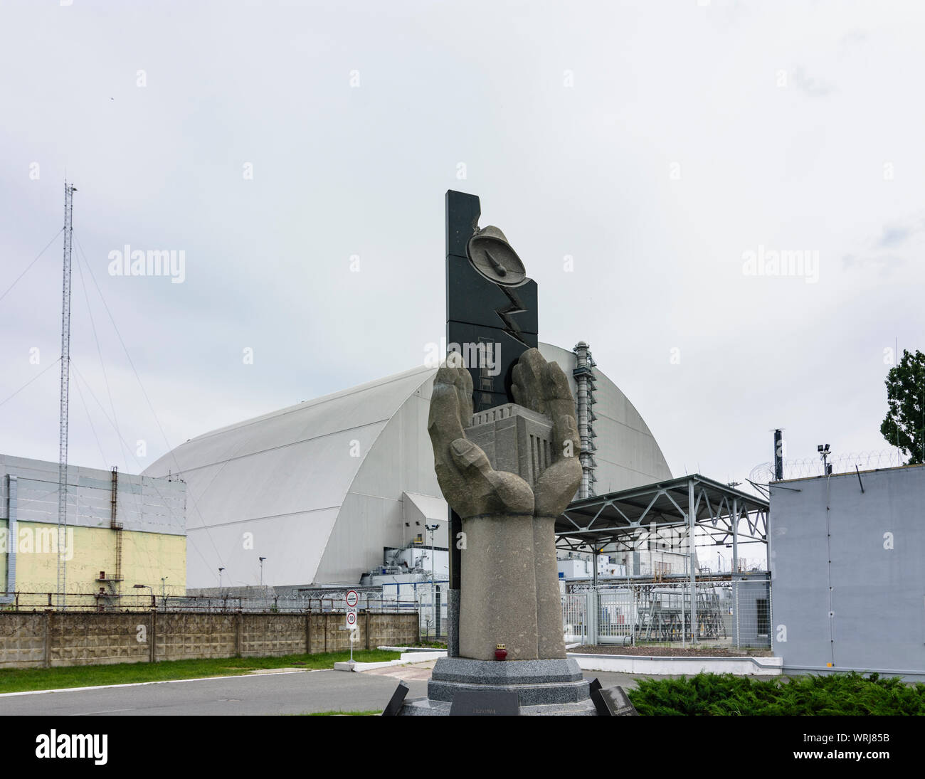 Chernobyl reactor 4 damaged hi-res stock photography and images - Alamy