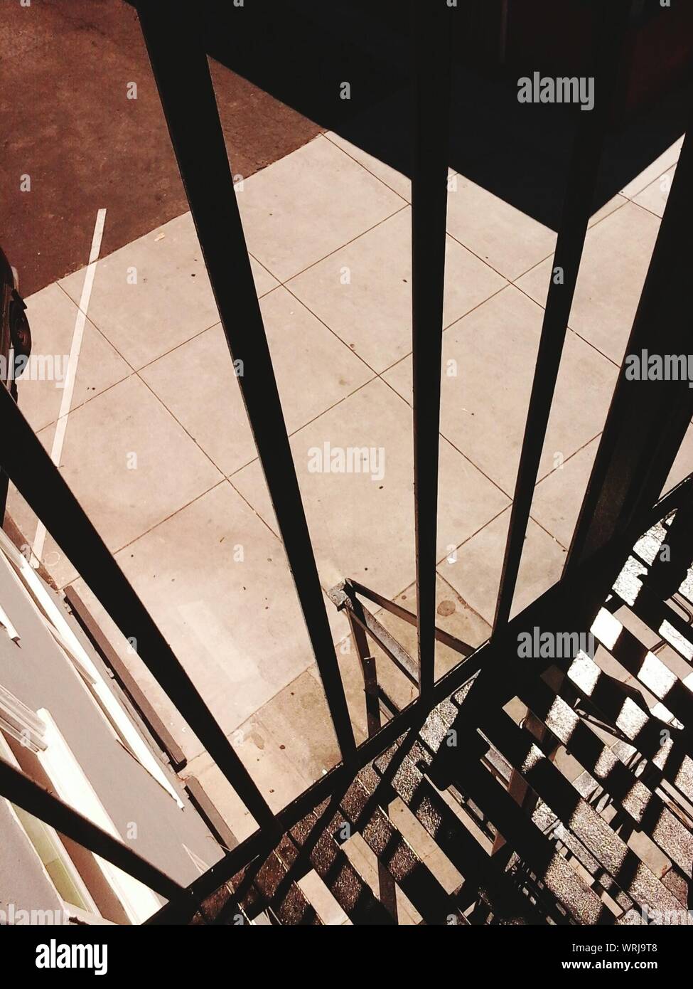 Emergency building outside hi-res stock photography and images - Alamy